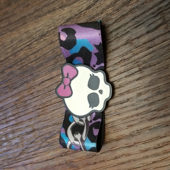 monster high | Accessories | Monster High Stretch Bracelet Skull Camo ...
